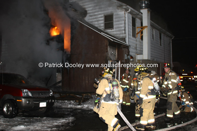 Working fire in Manchester, CT – December 20, 2013 | FireScenes.Net